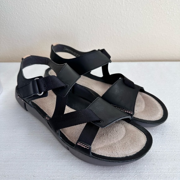 Clarks | Shoes | Clarks Black Leather Hook And Loop Tri Clover Strap ...